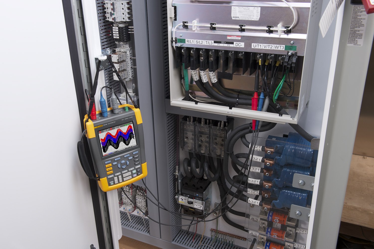 Best Four (4) Channel Oscilloscope in 2025 : SE-Instruments